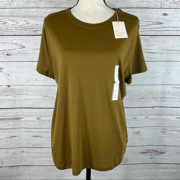 a new day | Tops | A New Day Tshirt Crew Neck Short Sleeve Olive | Poshmark